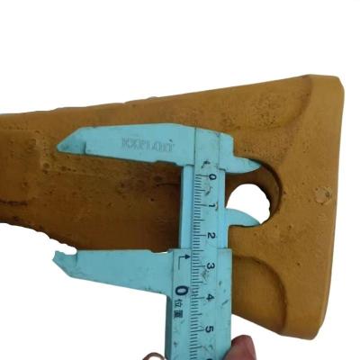 China E320 1U3352 Tip Long Bucket Teeth For Excavator Spare Parts for sale