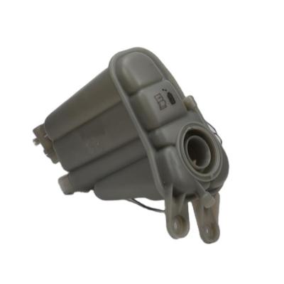 中国 8K0121403G 8K0121403Q Audi Q5の冷却剤の拡張タンク 販売のため