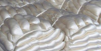 China Chinese mulberry silkworm cocoons silk raw yarn for sale