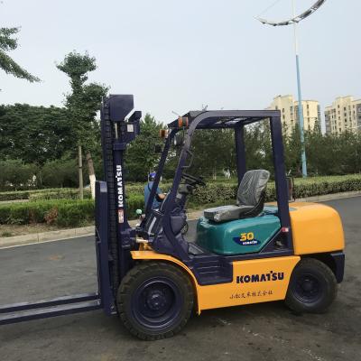 Cina Usato Toyota 30 carrello elevatore Toyota 30 carrello elevatore 3 t carrelli elevatori diesel ed elettrici komatsu 2,5 t 3 t 3,5 t 4 t 5 t 16 t 30 in vendita