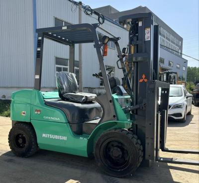 China Japan Used Mitsubishi Diesel Forklift 3 Ton Used Original Mitsubishi Lifting Machine New Model for sale