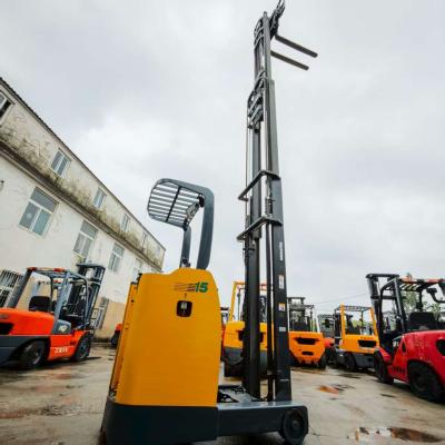 China 1.5T Load Unmanned Forklift Agv Robot Pallet 3D Obstacle Avoidance Two-Way Driving Stably Runs Telescopic Arm Komatsu Forklift for sale