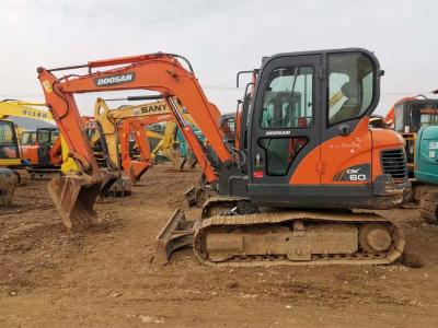 Cina 6 Ton Yangma Engine Mini DX60 Doosan 6 Ton Excavator in vendita