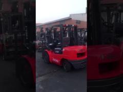 HELI H2000 3Ton Used Diesel Forklifts 3m Lifting Height With 2 Stages Masts Heavy Duty Made In China