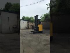 1.5T Load Unmanned Forklift Agv Robot Pallet 3D Obstacle Avoidance Two-Way Driving Stably Runs Telescopic Arm Komatsu Forklift