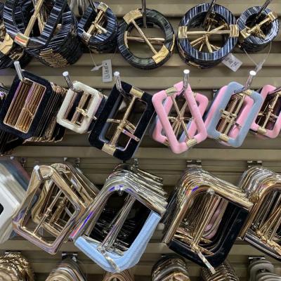 Cina Gli indumenti dell'OEM sistema il cane che degli accessori il gancio il quadrato Ring Nickle Free del ghisa in vendita