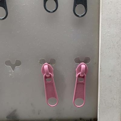 China ODM Zak die Toebehoren, Lange de Ritssluitingstrekker maken van het Kettings Nylon Metaal Te koop