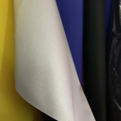 中国 210D 420Dの衣服および袋のための防水上塗を施してある生地のナイロン ポリエステル 販売のため