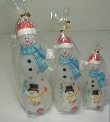 China Xmas paraffin material snowman candle handmade drawing  with 3 different sizes for sale