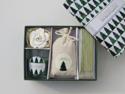 China Green  Cinnamon chai  fragrance scented glass candle packed into gift box for sale