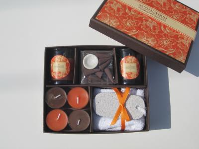 China Orange & Brown scented & assorted  tealight candle & glass candle packed into gift box for sale