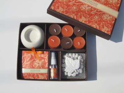 China Orange & Brown scented & assorted  tealight candle & candle holder  packed into gift box for sale