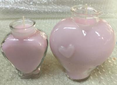 China 100% paraffin pink glass scented candle with heart shape packed into gift box for sale