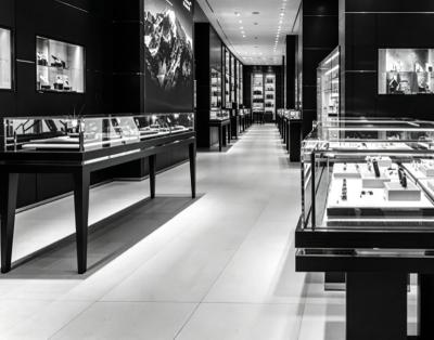 China Custom Luxury Jewelry Display Cabinet with Built-in LED Lighting and Premium Solid Wood Frame for sale