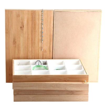 China White Leather Customized Design Jewelry Display Stand for Retail Ready Wedding Jewelry Showcase for sale