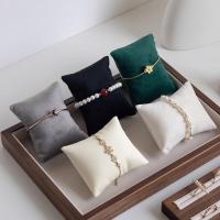 China Customized Design High-Quality Materials Jewelry Display Set for One-Stop Solution Showcase for sale
