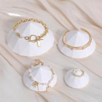 China Customized Design Jewelry Display Set with High-Quality Materials for a One-Stop Solution for sale