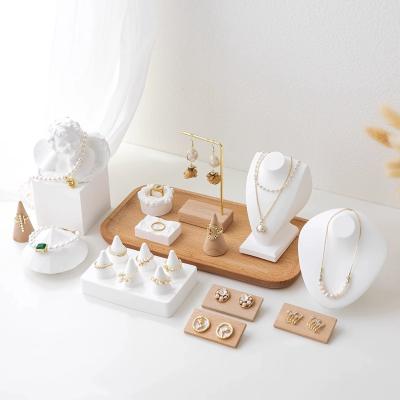 China Soft Velvet Jewelry Display Pad and Ring Earring Display Mat with Customized Design and High-Quality Materials for sale