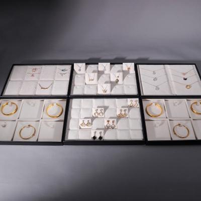 China Customized Design Durable Metal LED Lighting Jewelry Display Tray and Plate for Retail for sale