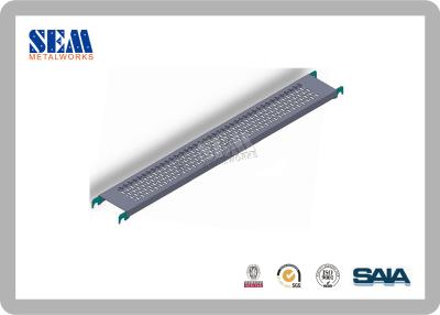 Cina Plance d'acciaio galvanizzata 320mm x 2480mm dell'impalcatura per le cavalcavie, ponti in vendita