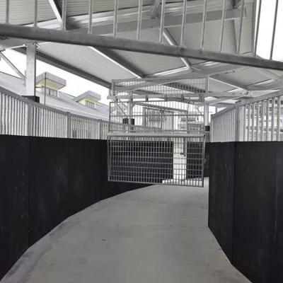 Cina Esercizio di gomma di Mats Pad Type For Horse della stalla del cavallo di anti vibrazione in vendita