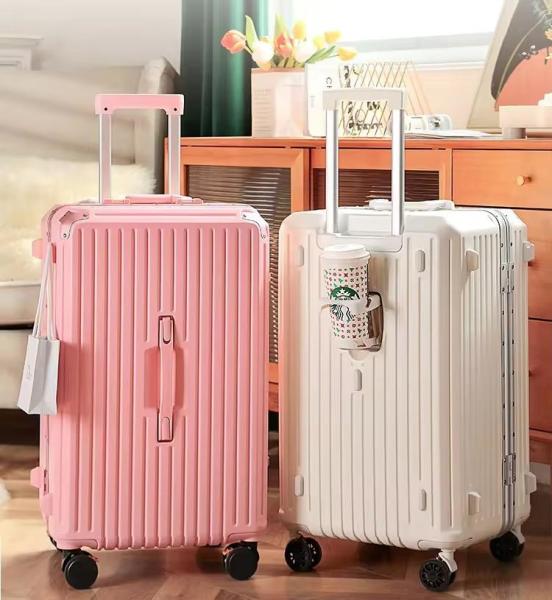 Quality 1683Convenient Travel Companion Aluminum Suitcase with 4 Wheels and Telescopic for sale