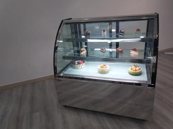 Energy Saving Bread Refrigerator With 2PCS Up Glass Shelves