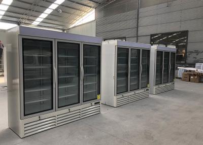 China 2040 litros três congeladores de vidro do especialista das técnicas mercantís da porta do balanço com sistema de refrigeração R290 montado inferior à venda