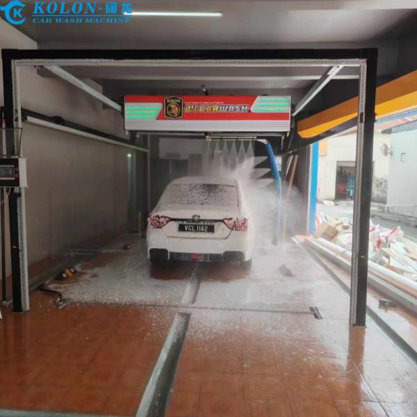 Quality Touchless Car Wash Machine With Multiple Payment Options And High Pressure Water for sale