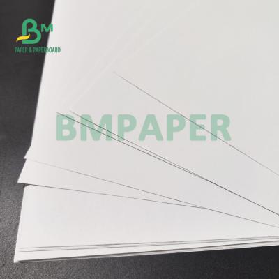 China 60# Texto sem revestimento Papel sem madeira para livros temáticos 25' x 38' Impressão offset à venda