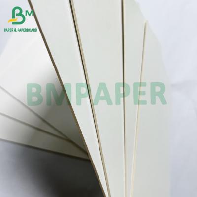 Cina Cartone riciclabile di spessore di 2 mm, robusto, liscio, ricoperto di argilla bianca in vendita