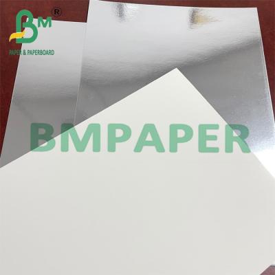 Cina 14pt 15pt Metallic Silver Cardstock Paper For Cosmetic Box C1S SBS in vendita