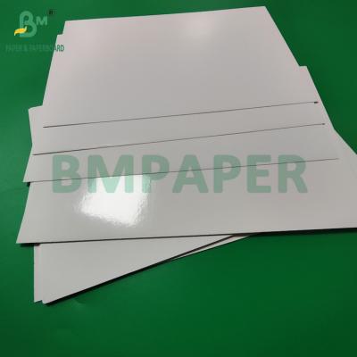 Cina 250 gm + 15 g di carta per alimenti congelati rivestita in PE per imballaggi di pesce 89 x 119 cm in vendita