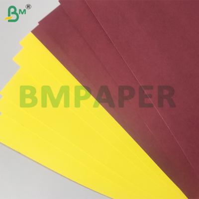 Cina 180 gm fogli di carta colorata ad alta rigidità per cartoline e borse da shopping in vendita