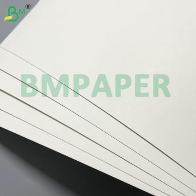 Cina Cartoncino bianco liscio ad alta rigidità da 300 g/m², 310 g/m², 320 g/m² per blister, inserti per scatole regalo, imballaggio di elettronica in vendita