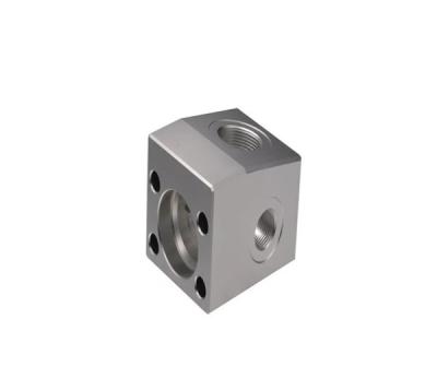 Cina Fornitore di servizi di fresatura CNC ad alta precisione Soluzioni di lavorazione personalizzate di alta qualità Fornitore di parti metalliche complesse in vendita