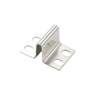 Cina Supporti di metallo su misura resistenti alla corrosione per il montaggio di apparecchiature industriali in ambienti difficili e esigenti in vendita