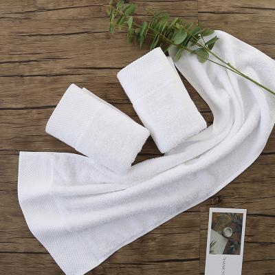 China Factory price white luxury hotel towels 35*75cm cotton terry towel for sale
