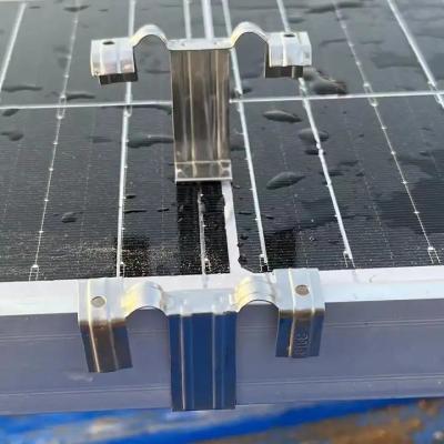 Cina Migliora la conduzione dell'acqua del tuo pannello solare con i nostri clip di carico eolico fino a 60M/s in vendita