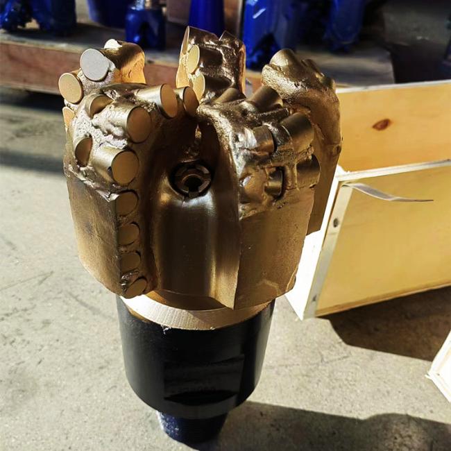 API IADC PDC drill bits set, 6 1/2 inch PDC drill bits & 5 blade pdc metal square hole drill bit