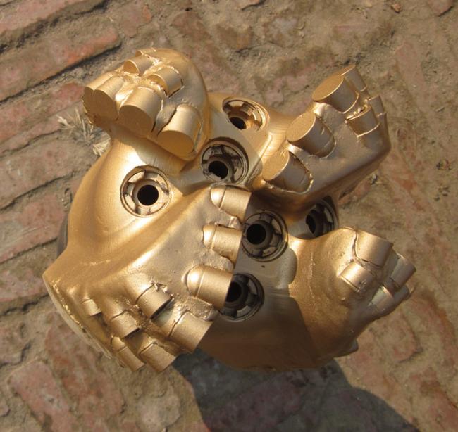 Oilfield drilling tool 4/5/6/7blades steel/matrix body PDC bit 8 1/2 inches