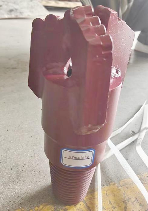 4 7/8''  3 wings step drag bit with 2 3/8'' API REG water well drilling