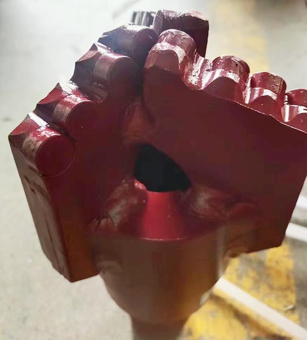 4 7/8''  3 wings step drag bit with 2 3/8'' API REG water well drilling