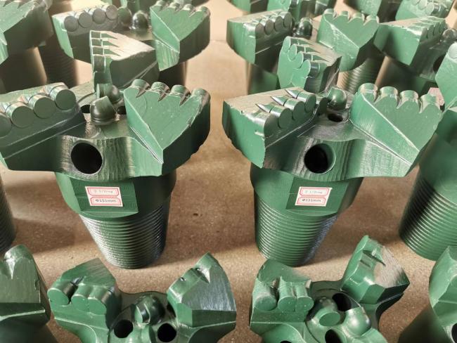 Factory wholesale high quality water bits PDC 165mm Drag Bit used for Water Well Drilling