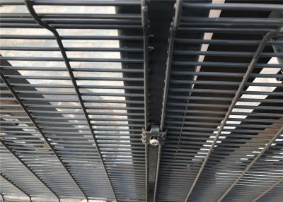 Cina Barriera di sicurezza di Clearvu per la prigione e centrali elettriche, giacimento di petrolio, 358 maglia Fene, anti taglio, anti salita fatta in Cina, in vendita