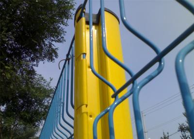 China A cerca da rede de arame de solda pó galvanizado mergulhado quente disponível da dobra de 2430mm x de 3000mm V revestiu a malha diâmetro de 50mm x de 200mm: 5.00mm à venda