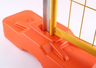 China RAL 2009 Powder Coated Temporary Fencing Panels OD 32mm x 1.4mm Mesh 6cmx15cm diameter 3.2mm for sale