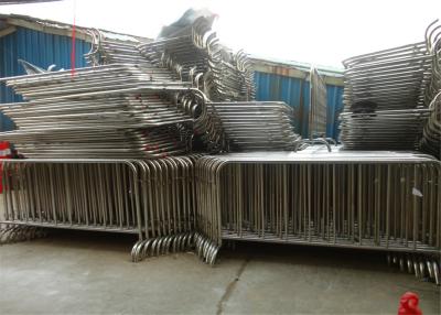 Cina 304 Stainless Steel Temporary Fence Crowd Control Barriers in vendita