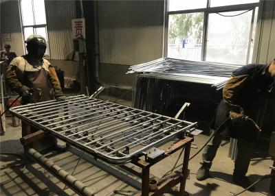 Cina 38mm tubes crowd control barriers 1200mm height x 2300mm width AS/NZS 1576 in vendita
