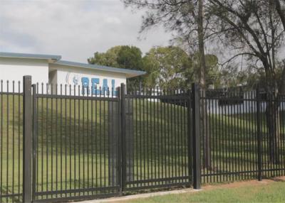 Cina PVC Coated Ornamental Spear Top Security Steel Tubular Fence in Garden,Home,Factory, School ,Villa in vendita